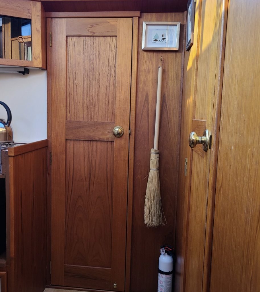 1988 Cooper Prowler 9M Sundeck”Sale Pending” – Georgian Harbour Yacht Sales